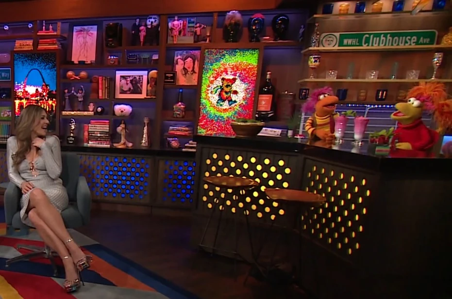 Elizabeth Hurley | Muppet Wiki | Fandom