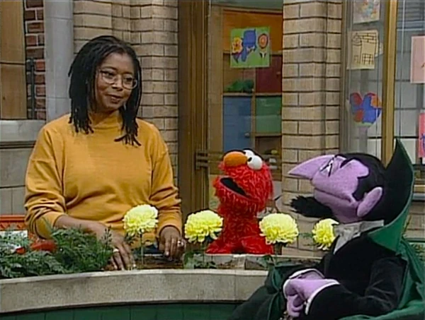 Alice Walker | Muppet Wiki | Fandom