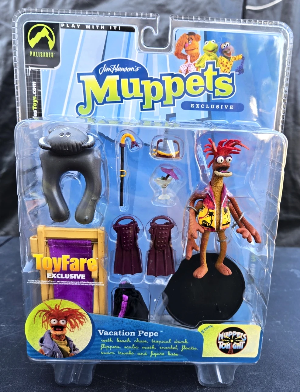 Vacation Pepe Action Figure | Muppet Wiki | Fandom