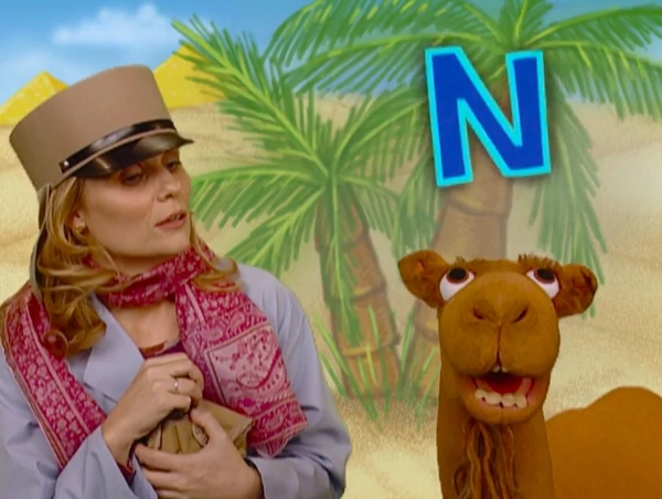 Sesame Street Gina The Vet