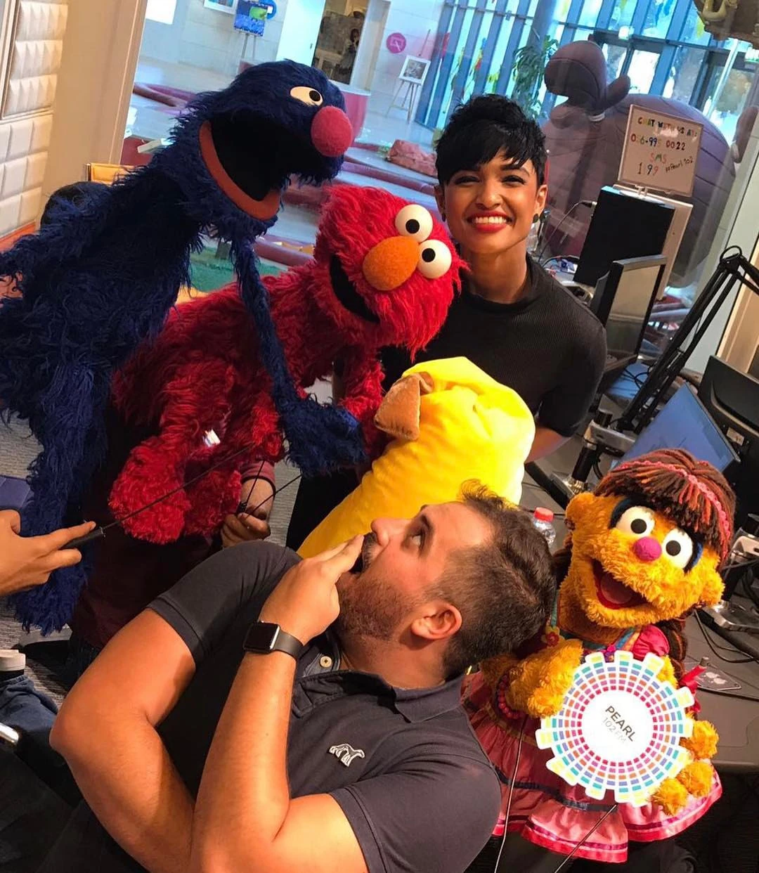 Pearl 102 FM | Muppet Wiki | Fandom