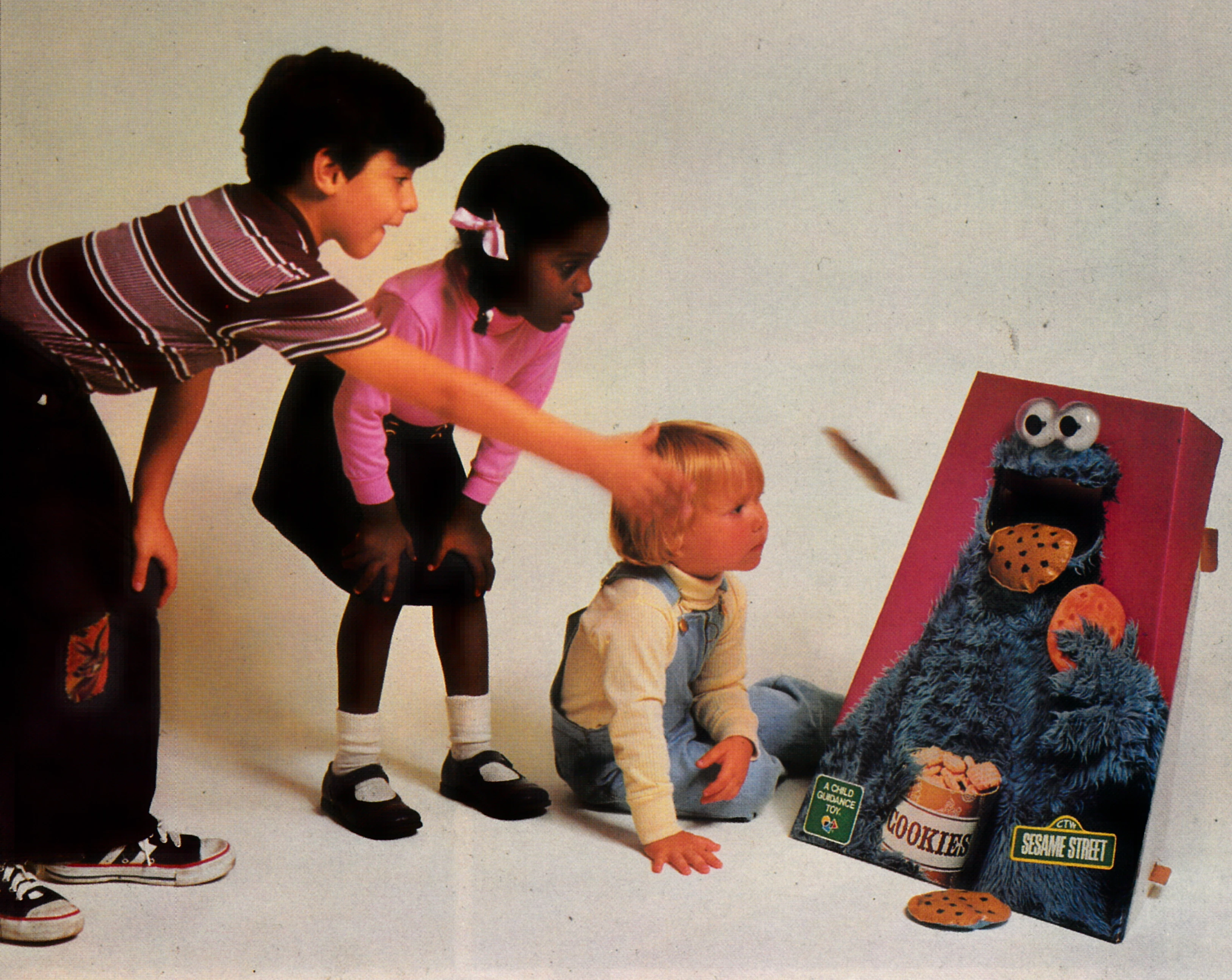 Cookie Monster's Cookie Toss | Muppet Wiki | Fandom