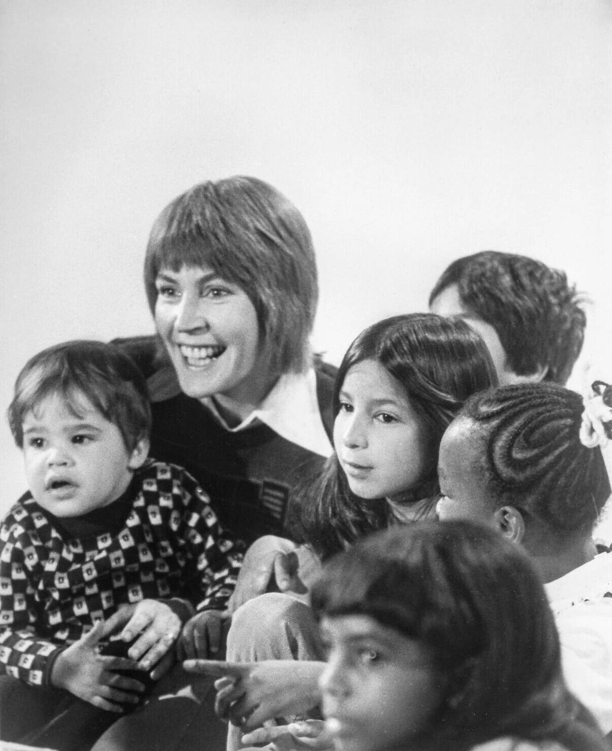 Helen Reddy | Muppet Wiki | Fandom