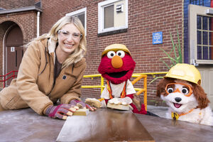 Elmo and Tango Holiday Helpers | Muppet Wiki | Fandom