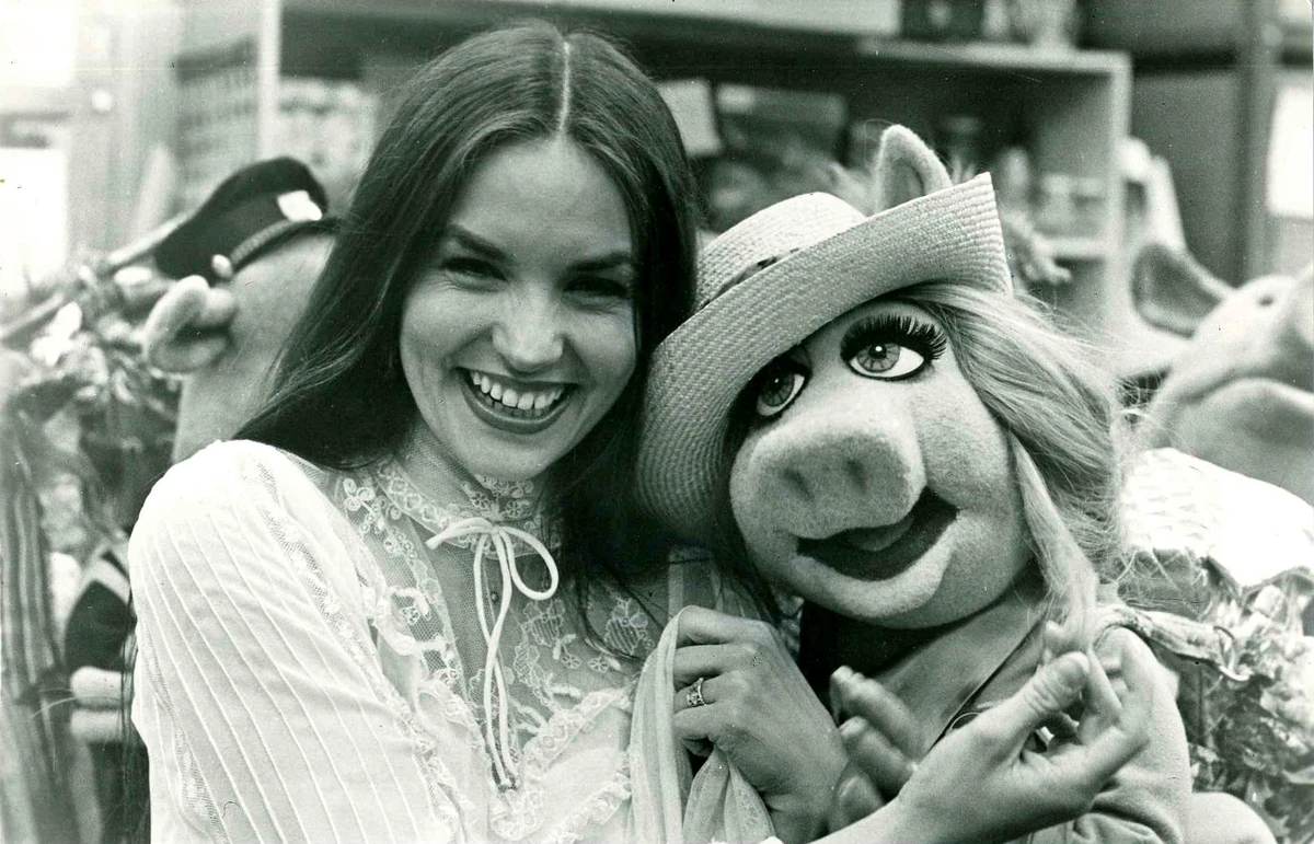 Episode 402: Crystal Gayle | Muppet Wiki | Fandom