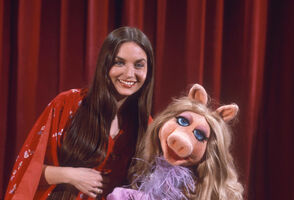 Episode 402: Crystal Gayle | Muppet Wiki | Fandom