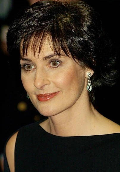 Enya | Muppet Wiki | Fandom