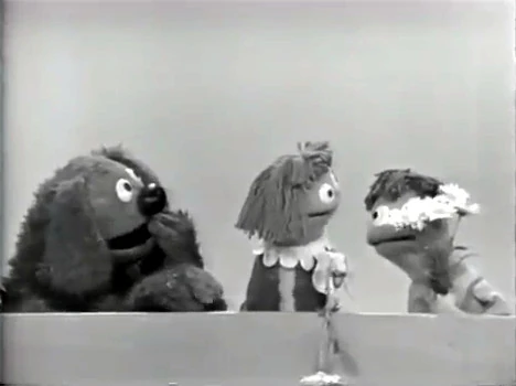 Paper Doll | Muppet Wiki | Fandom