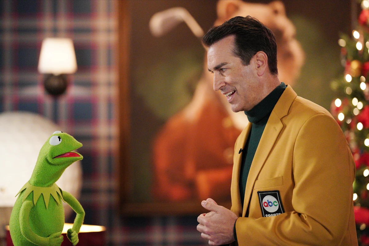 Rob Riggle | Muppet Wiki | Fandom
