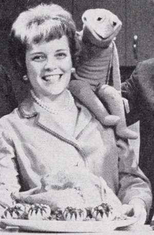 Pat Mackenzie | Muppet Wiki | Fandom