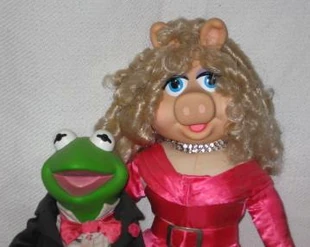 Muppet plush (Presents) | Muppet Wiki | Fandom