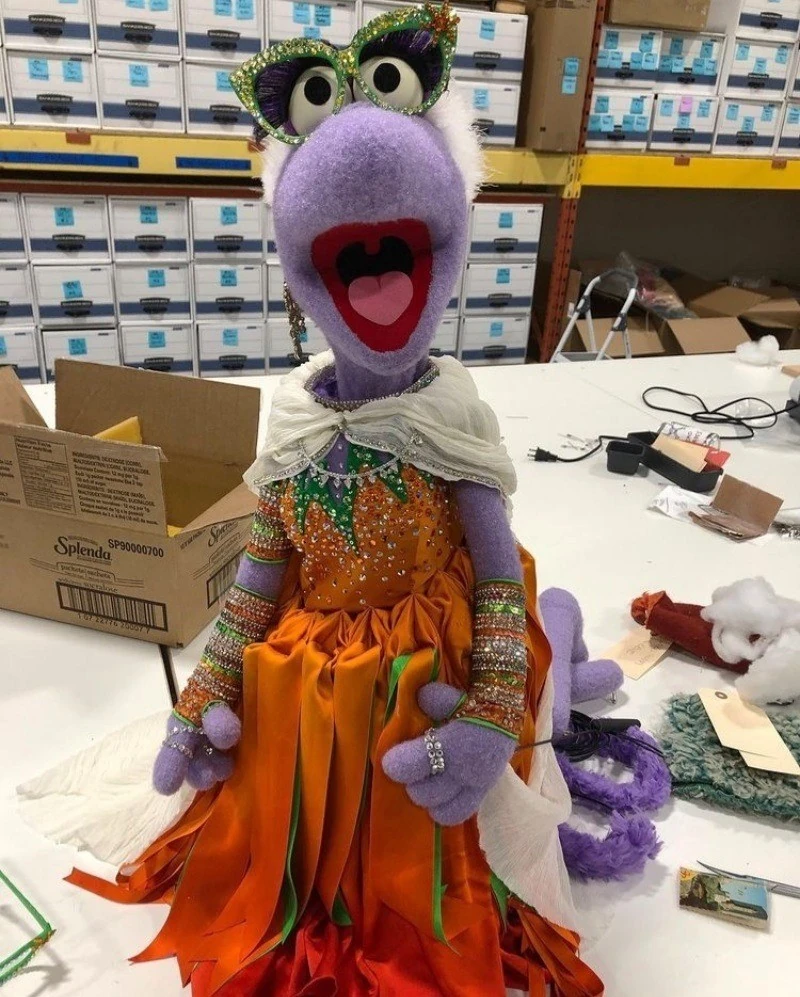 Episode 104: The Glow | Muppet Wiki | Fandom