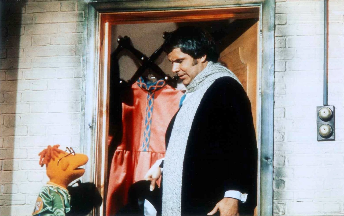 Episode 204: Rich Little | Muppet Wiki | Fandom