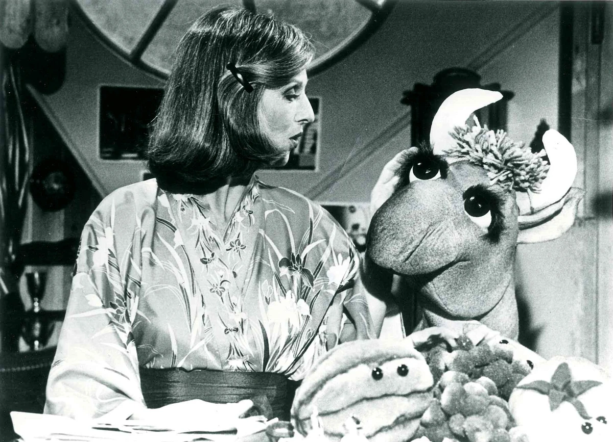 Episode 224: Cloris Leachman | Muppet Wiki | Fandom