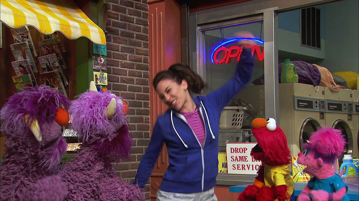 The Jumpin' Dance | Muppet Wiki | Fandom