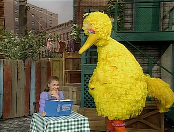 Sesame Street Gina Fluffy