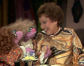 Two-Headed Woman | Muppet Wiki | Fandom