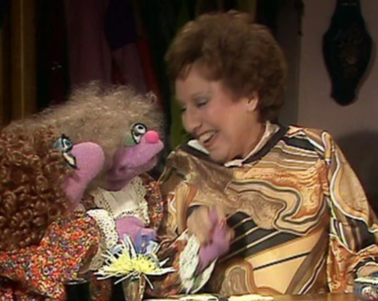 Two-Headed Woman | Muppet Wiki | Fandom