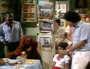 Sheer Ha-shechenut | Muppet Wiki | Fandom