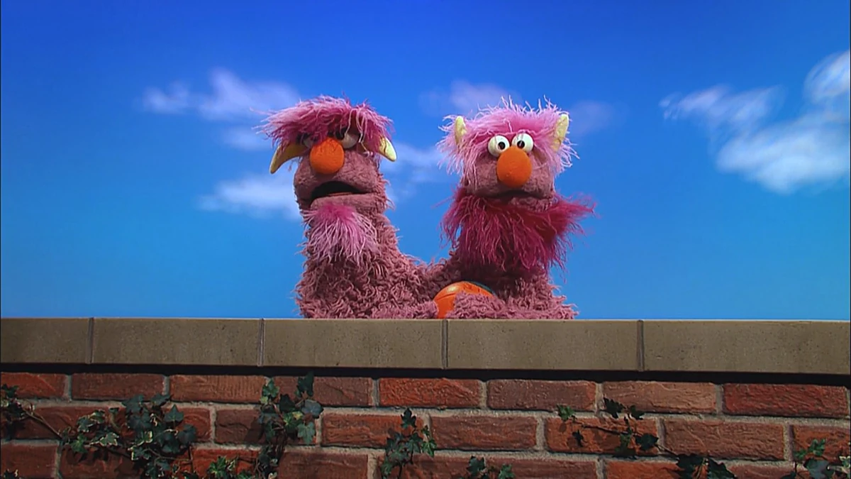 Two-Headed Monster: Playing Catch | Muppet Wiki | Fandom