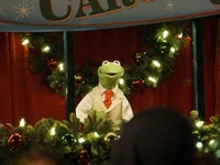 Christmas Caroling Coach | Muppet Wiki | Fandom