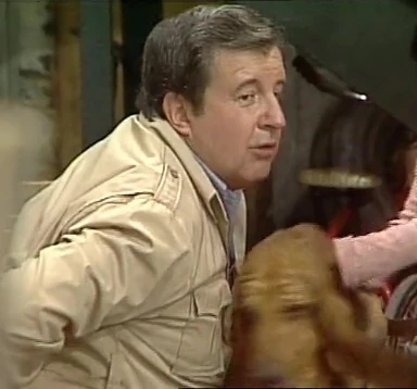 Roger Caras | Muppet Wiki | Fandom