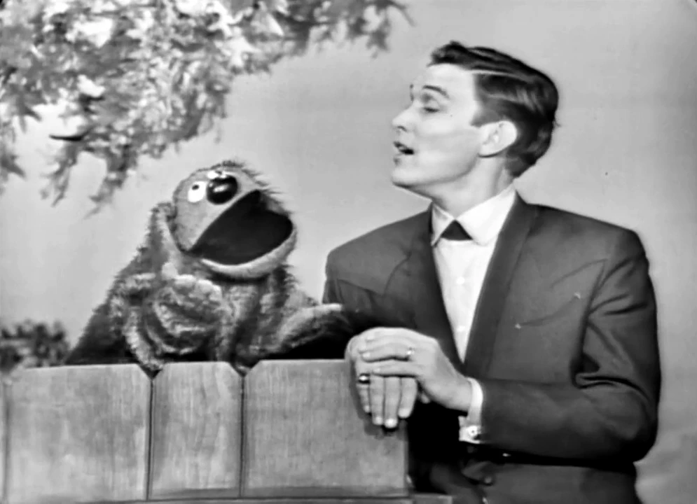 Put Your Arms Around Me, Honey | Muppet Wiki | Fandom