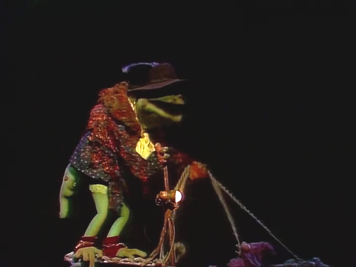 Manic McMooch (Find You, Bind You, Grind You) | Muppet Wiki | Fandom