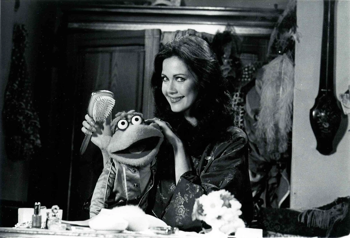 Episode 419: Lynda Carter | Muppet Wiki | Fandom