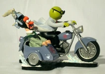 On the Road with Kermit and Miss Piggy Motorcycle Figurine Collection ...