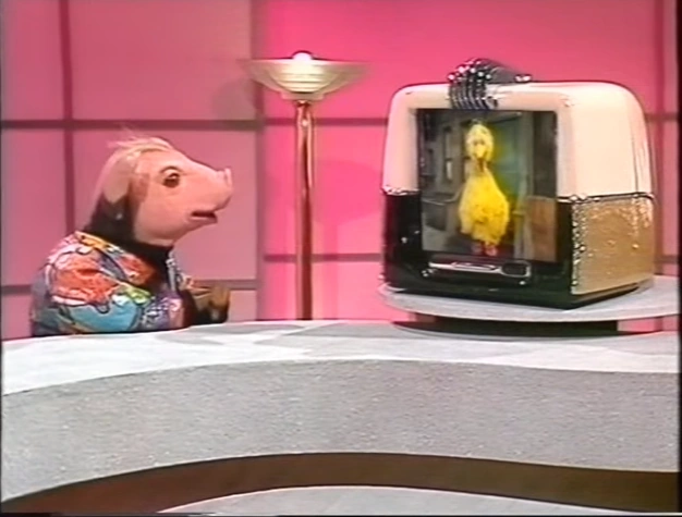 The Pig Attraction | Muppet Wiki | Fandom