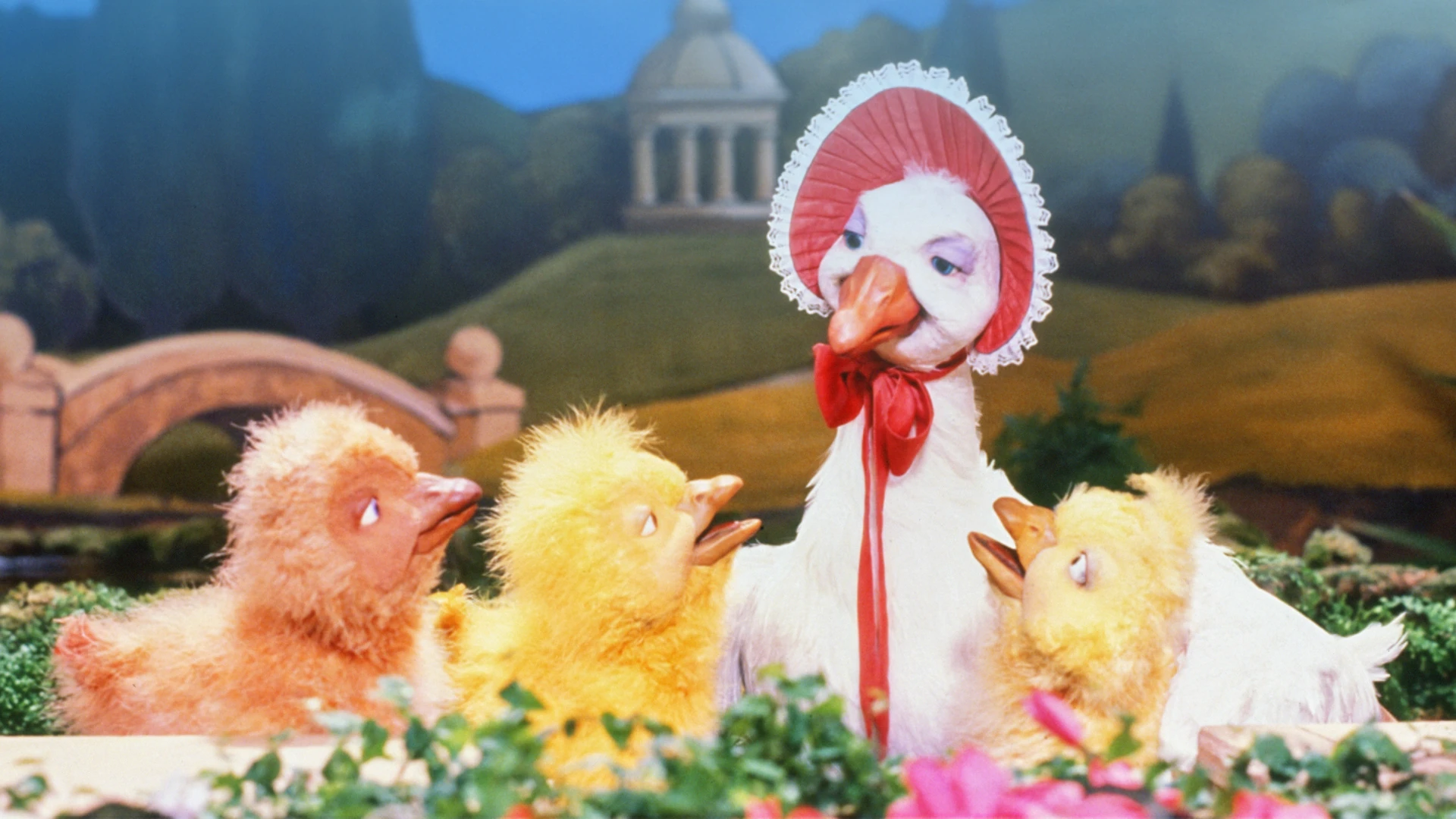 Mother Goose | Muppet Wiki | Fandom