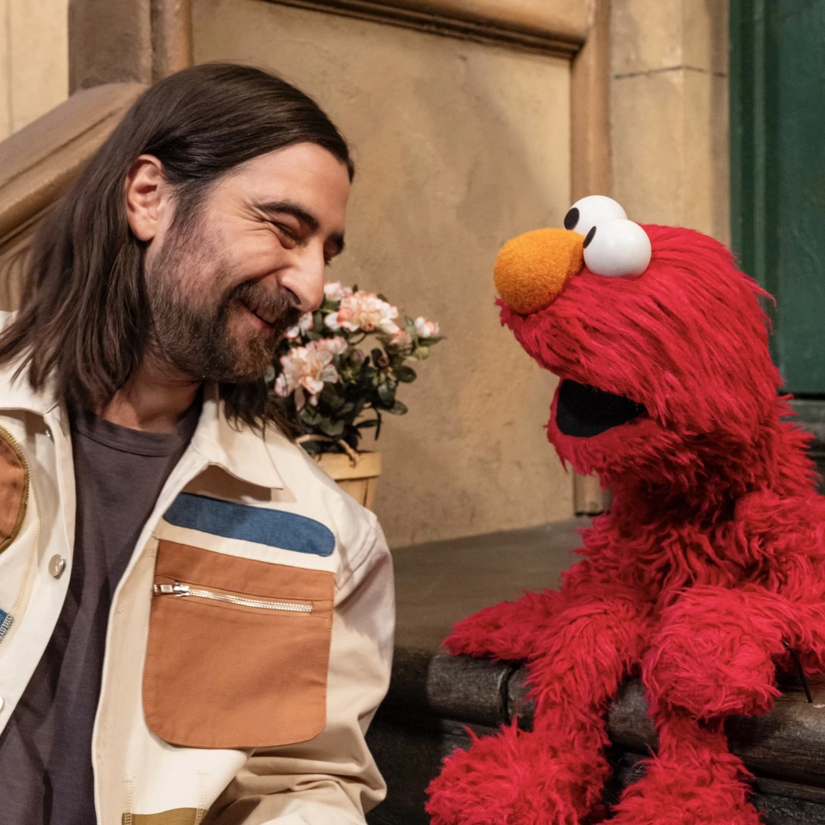 Noah Kahan | Muppet Wiki | Fandom