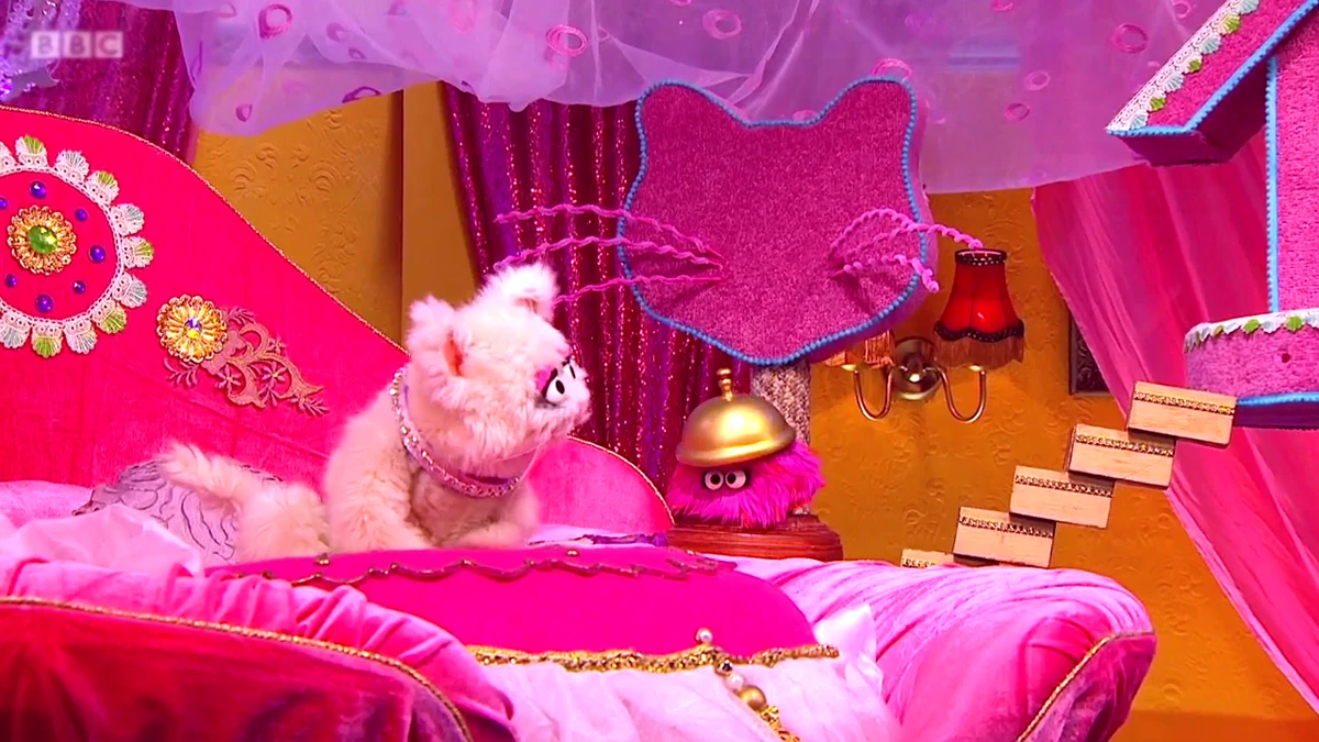 Episode 212: A Very Precious Cat | Muppet Wiki | Fandom