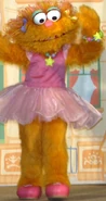 Zoe walk-arounds | Muppet Wiki | Fandom