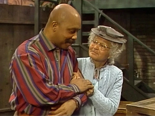 Gordon and Grandma | Muppet Wiki | Fandom