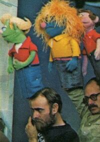 Sesame Street News Flash: Don Music: Yankee Doodle | Muppet Wiki | Fandom