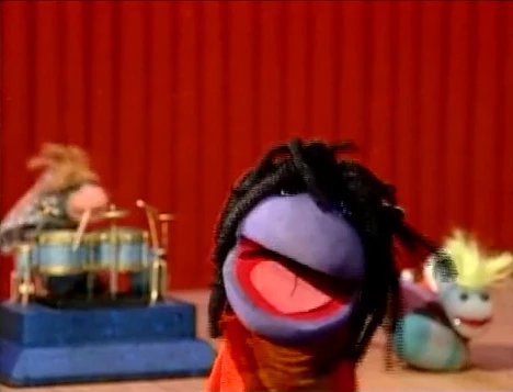 Everyone Makes Their Own Music | Muppet Wiki | Fandom
