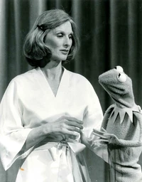 Episode 224: Cloris Leachman | Muppet Wiki | Fandom