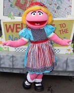 Prairie Dawn walk-arounds | Muppet Wiki | Fandom
