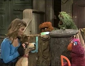 Dee Dee Dee Dee Dog | Muppet Wiki | Fandom