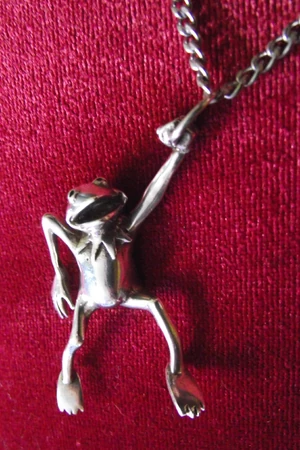 Kermit pendant | Muppet Wiki | Fandom