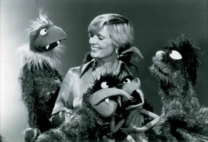 Episode 107: Florence Henderson | Muppet Wiki | Fandom