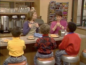 Food Signing | Muppet Wiki | Fandom