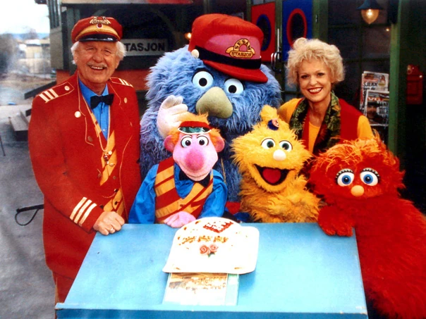 Py | Muppet Wiki | Fandom