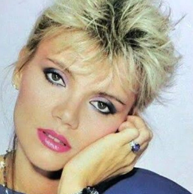 Helen St. John | Music Wiki | Fandom