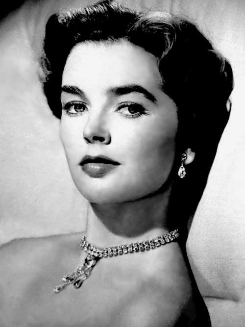 Dawn Addams | Mvf movie Wiki | Fandom