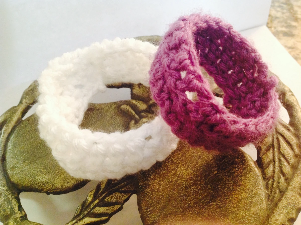 Basic Crochet Bracelets (pictures only) | My Crochet Wiki | Fandom