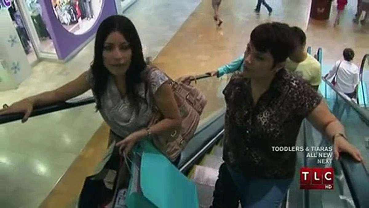 Hair Puller / Shoe Fanatic | My Strange Addiction Wiki | Fandom