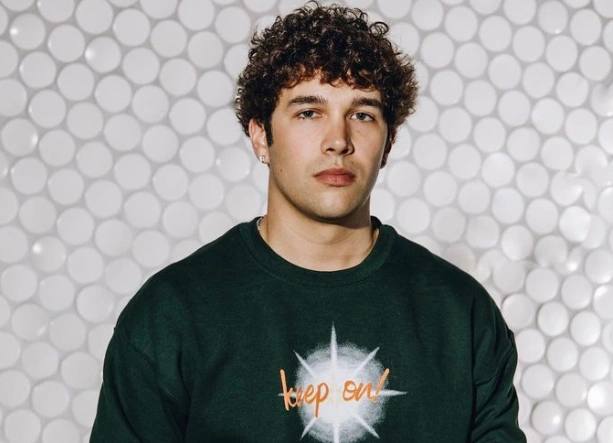 Austin Mahone | My New Family Wikia | Fandom